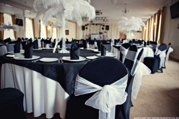 black & white · Rock n Roll Bride · Page 3