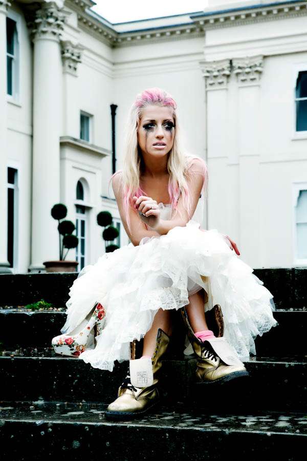 A Runaway Bride Styled Shoot · Rock n Roll Bride