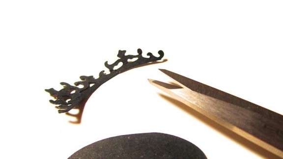 DIY Tutorial: Paper Cut Eyelashes · Rock n Roll Bride