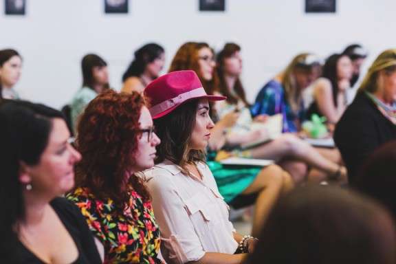 How to Host a Workshop or Live Event · Rock n Roll Bride