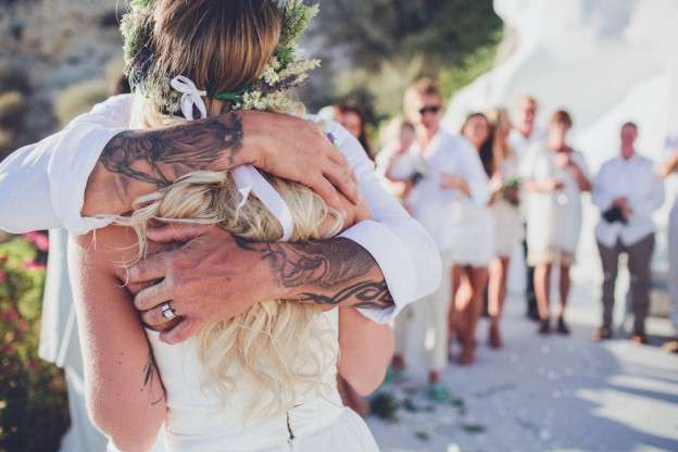 How to Remember Deceased Loved Ones At Your Wedding · Rock n Roll Bride