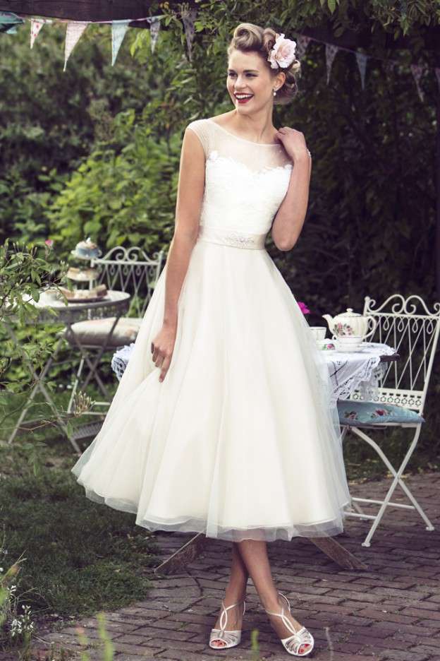 Win a 1950s Inspired Wedding Dress from True Bride! · Rock n Roll Bride