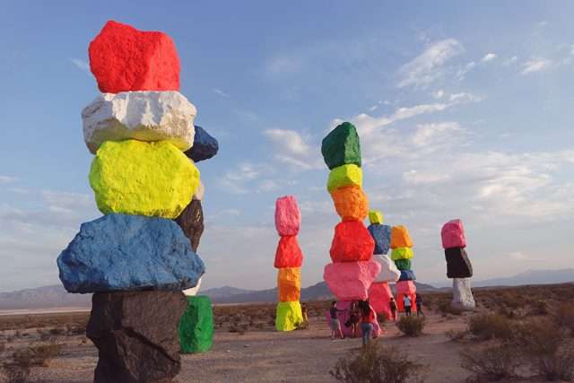 Las Vegas: What to Pack, Where to Stay & Things to Do · Rock n Roll Bride