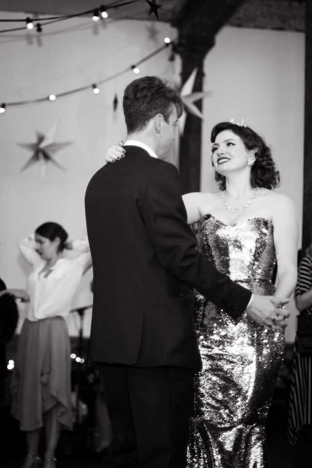 A Glitzy, Hollywood Inspired London Wedding with Celestial Flair · Rock ...