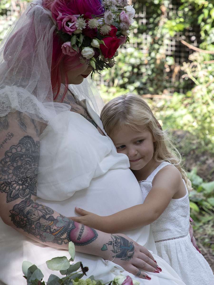 A £1000 Budget, Nine Month Pregnant Bride & Only the Things That Really ...