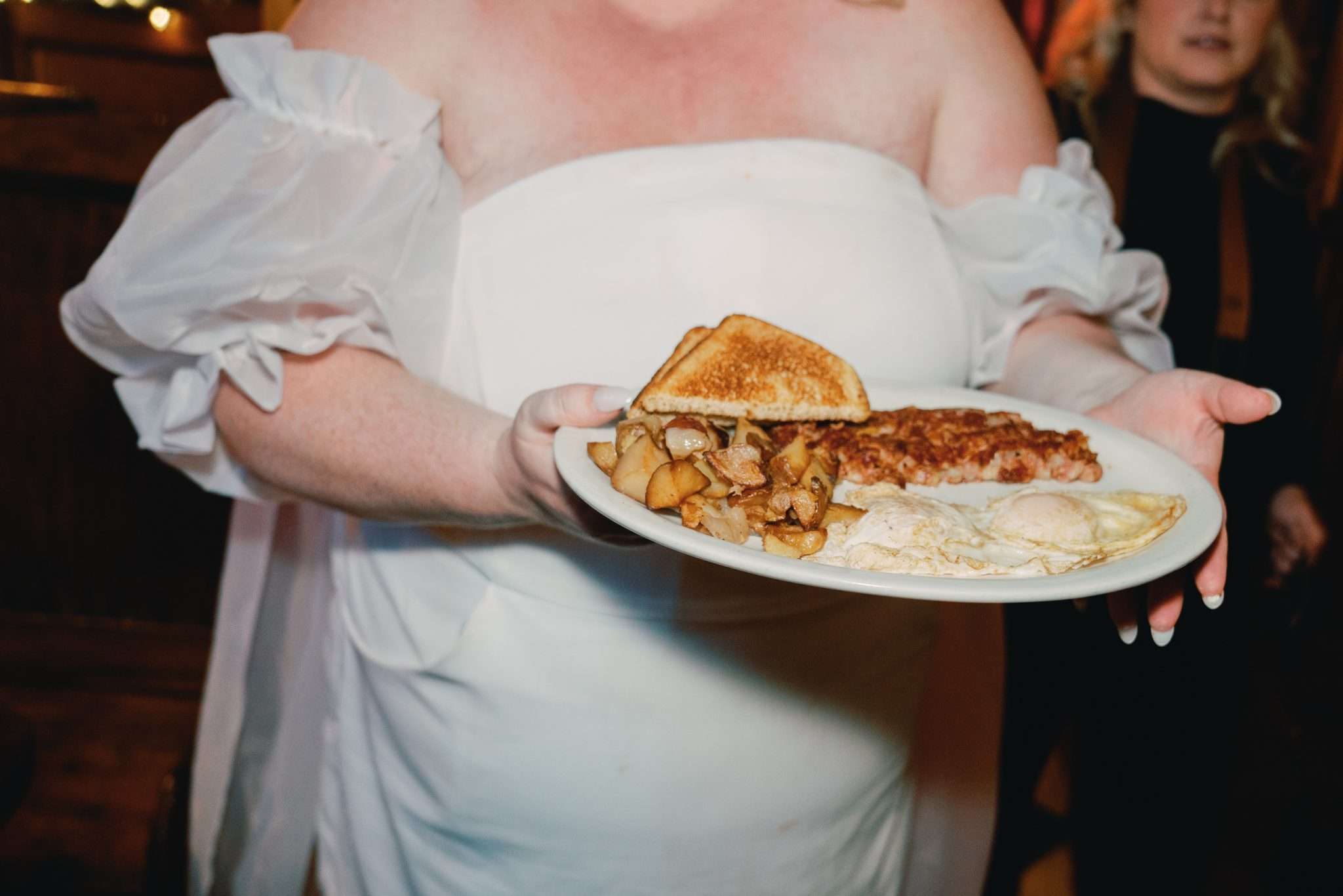 Kitschy, Glitzy, Vegas & Camp: A Romantic Elopement for the Most ...