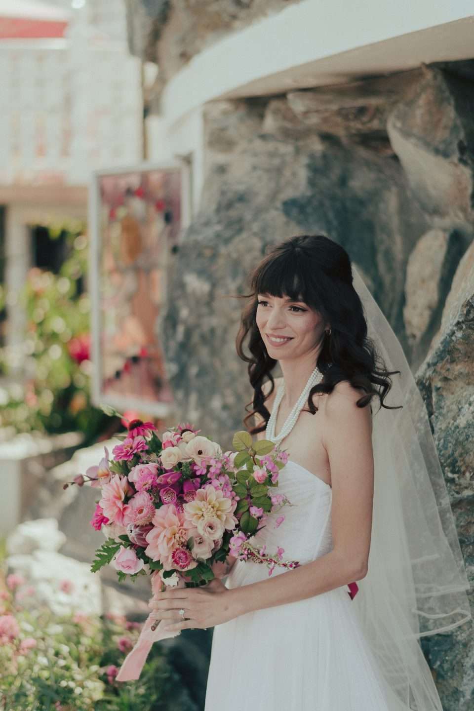 Kitsch, Clowns and Elvis at The Madonna Inn · Rock n Roll Bride