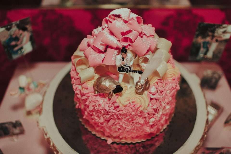 Kitsch, Clowns and Elvis at The Madonna Inn · Rock n Roll Bride