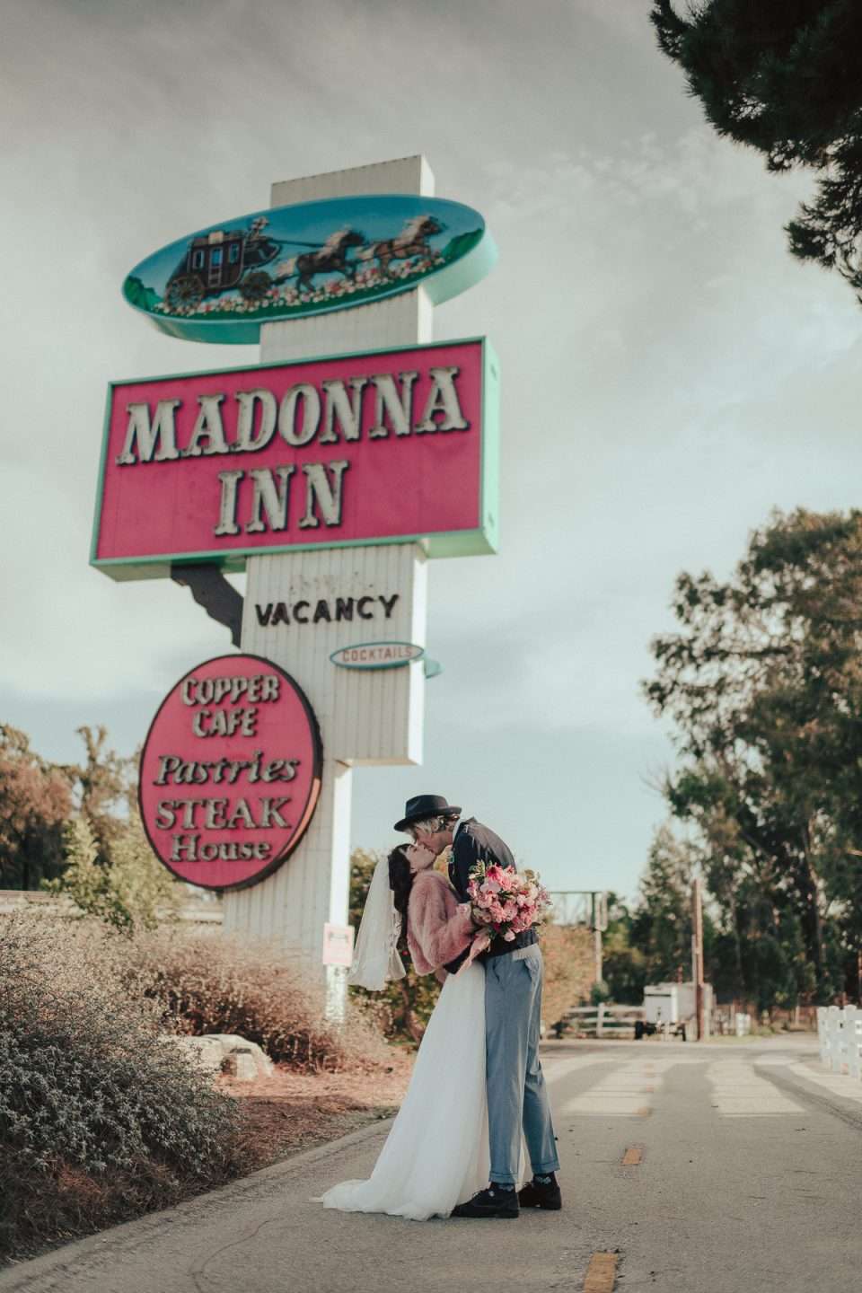 Kitsch, Clowns and Elvis at The Madonna Inn · Rock n Roll Bride