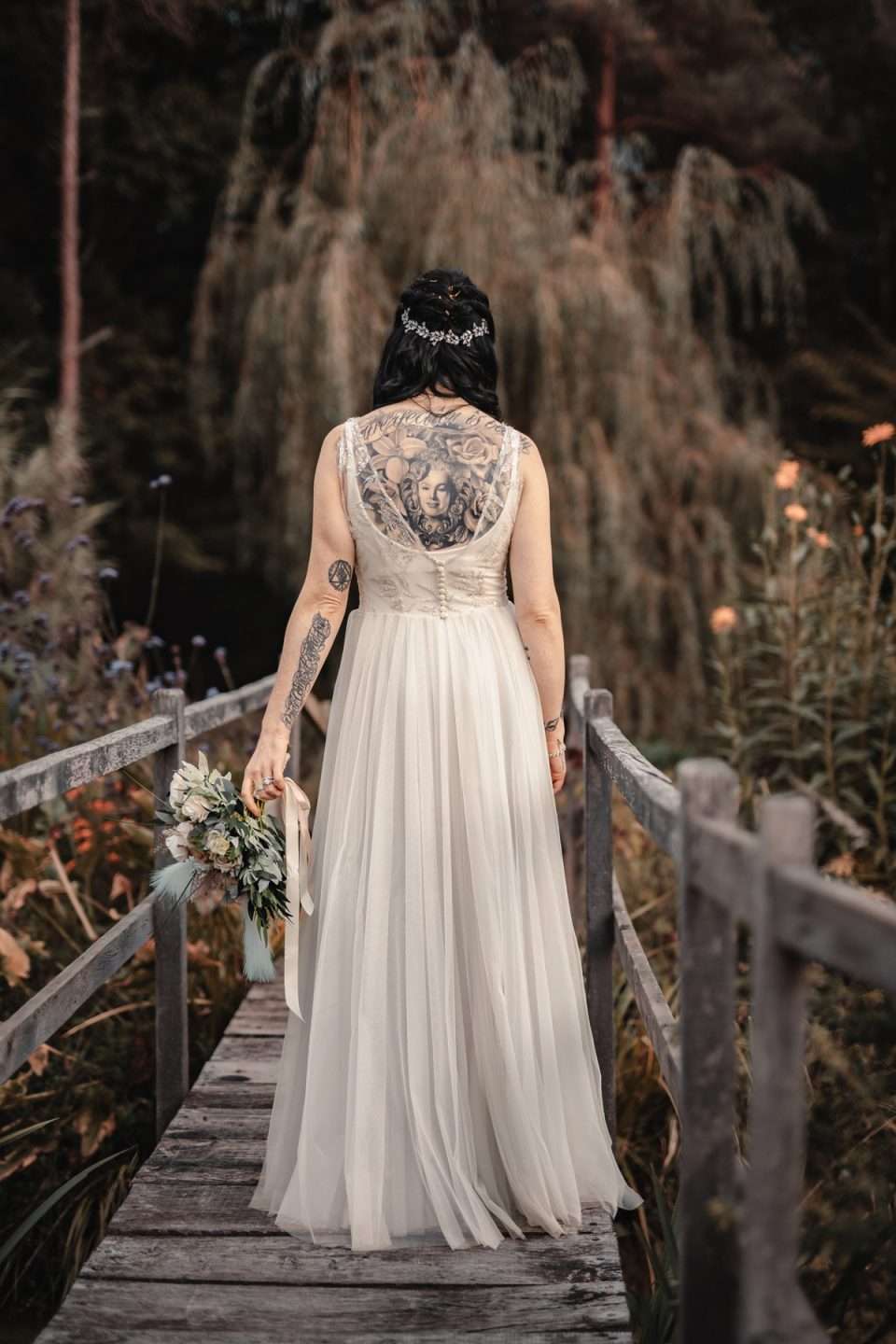 Rustic & Relaxed Barn Wedding with Gender Reversal Bridesmaid ...