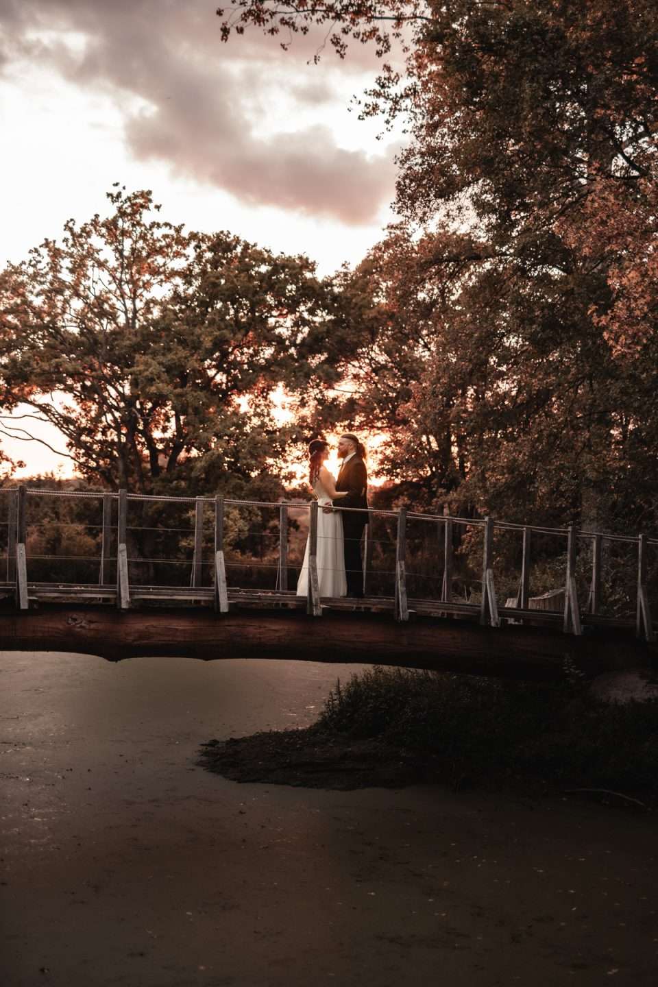 Rustic & Relaxed Barn Wedding with Gender Reversal Bridesmaid ...