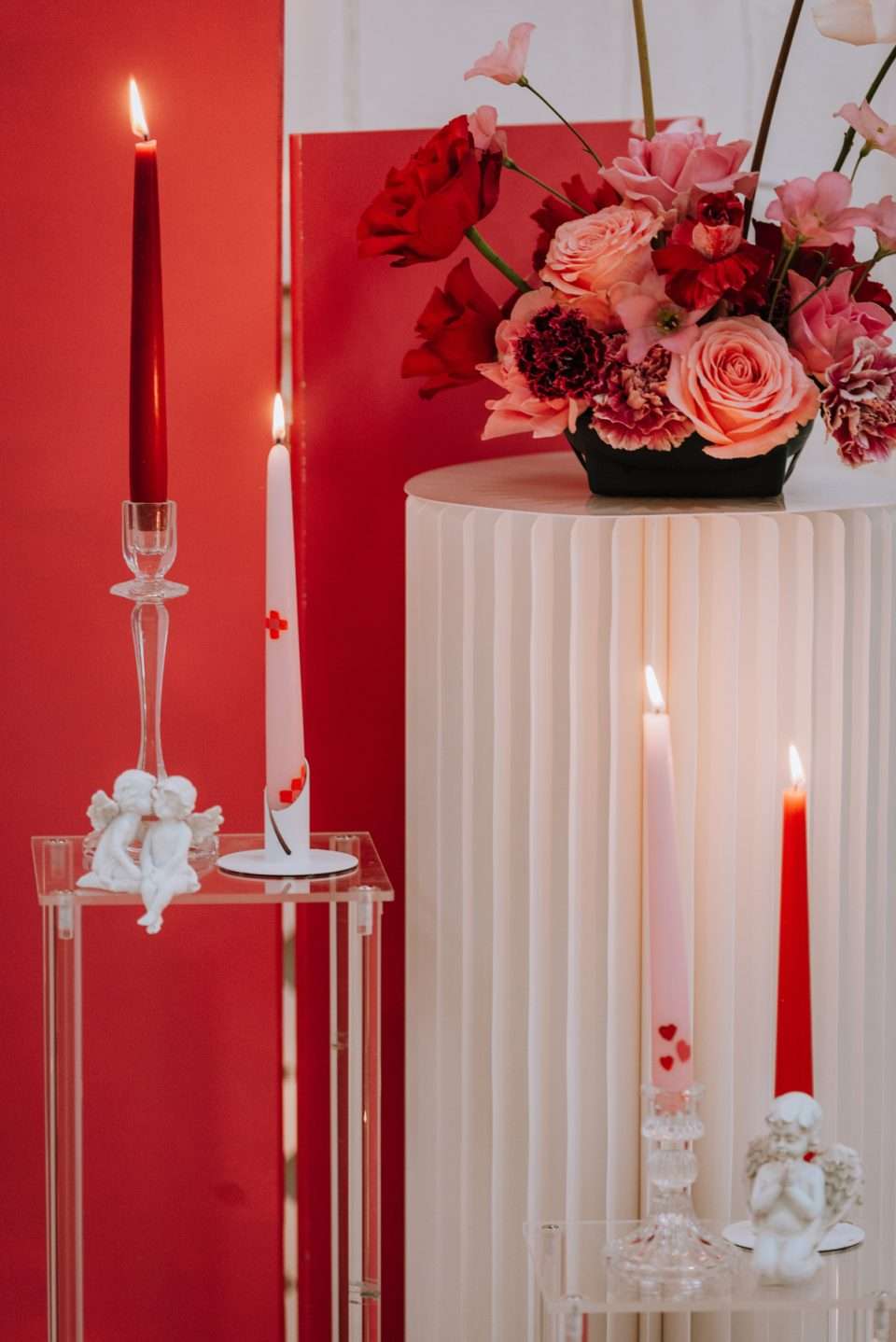 Kitsch & Cute with an Edge: A Pink & Red Valentine’s Day Wedding Shoot ...