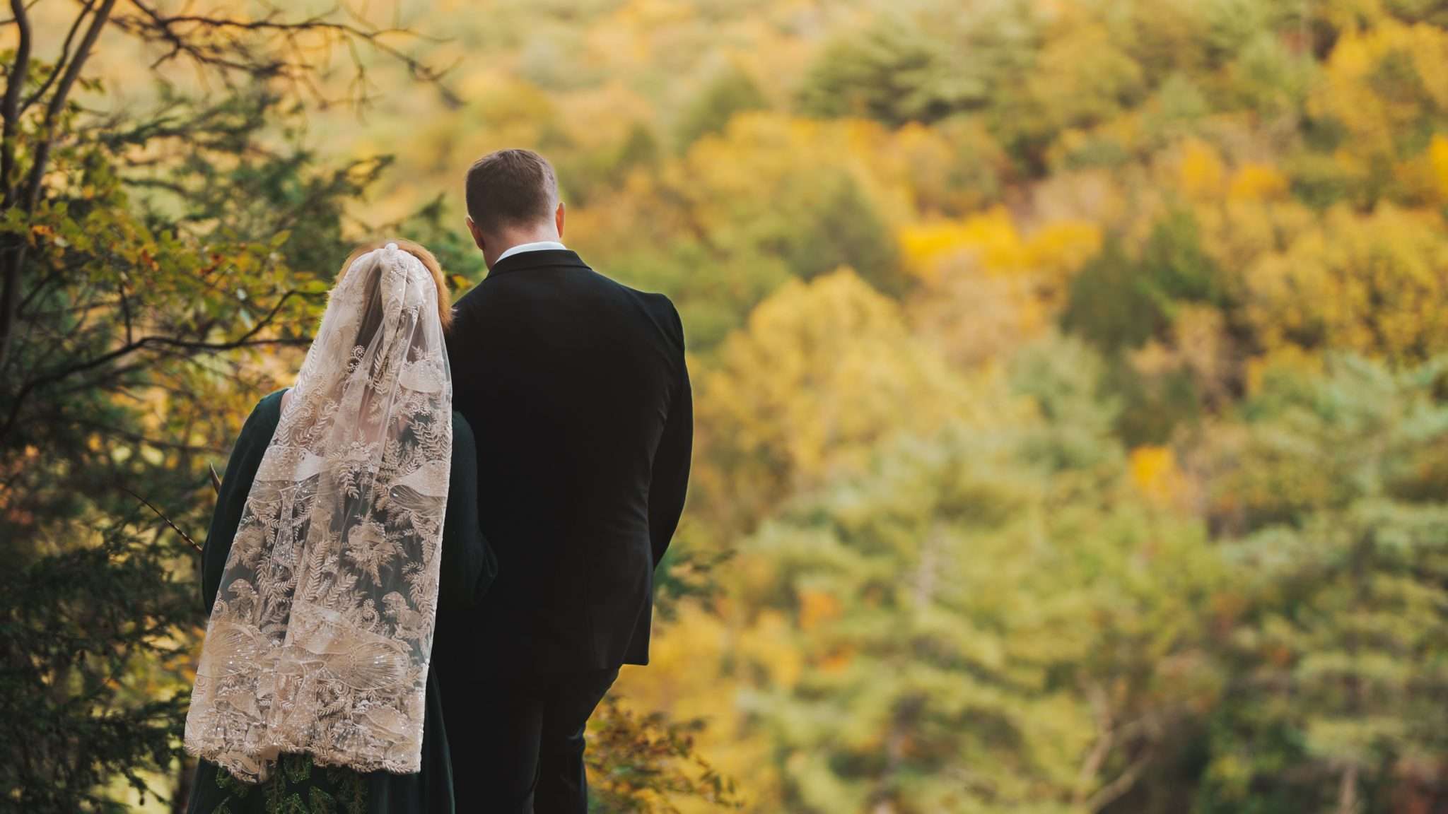 An Appalachian Hobbit Inspired Wedding with a Private Self-Uniting ...