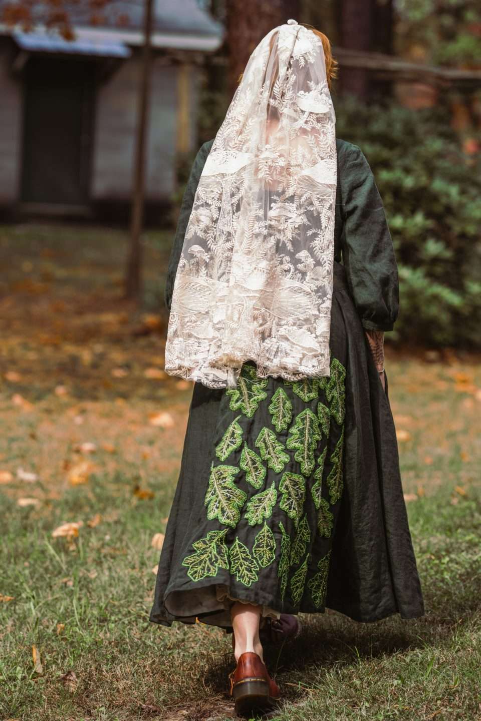 An Appalachian Hobbit Inspired Wedding with a Private Self-Uniting ...