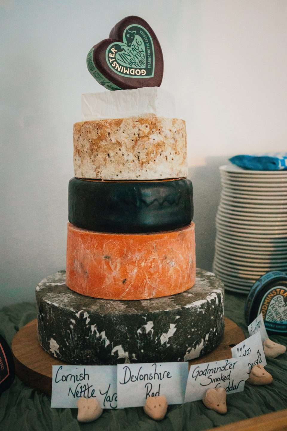 Jeffordfest: A Colourful Festival Wedding in Devon · Rock n Roll Bride