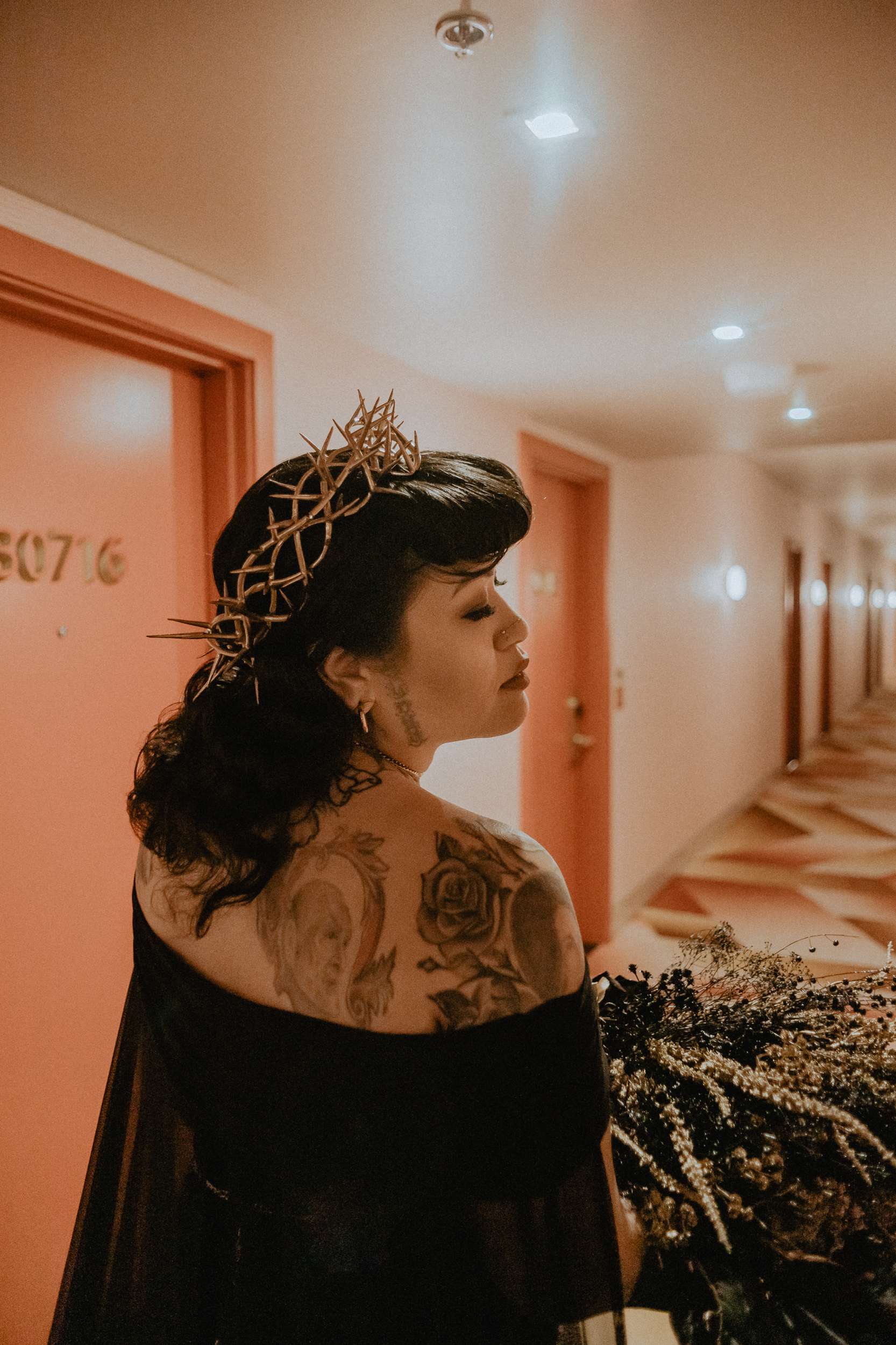 Crown of Thorns: A Gothic, Las Vegas Celebration · Rock n Roll Bride